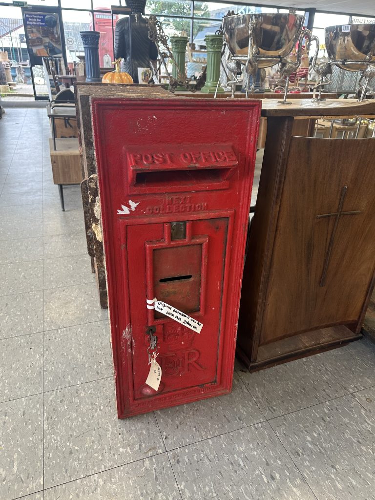 Original Cast Iron Elizabeth II Royal Mail Wall Post Box – Obrien ...