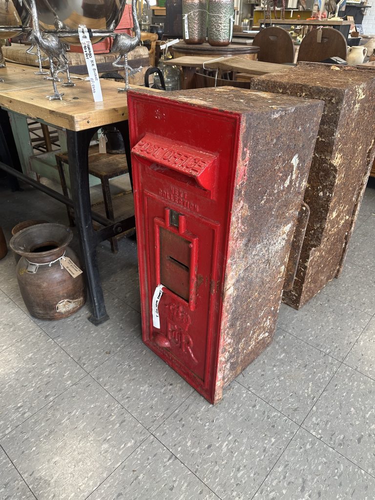 Original Cast Iron Elizabeth II Royal Mail Wall Post Box – Obrien ...