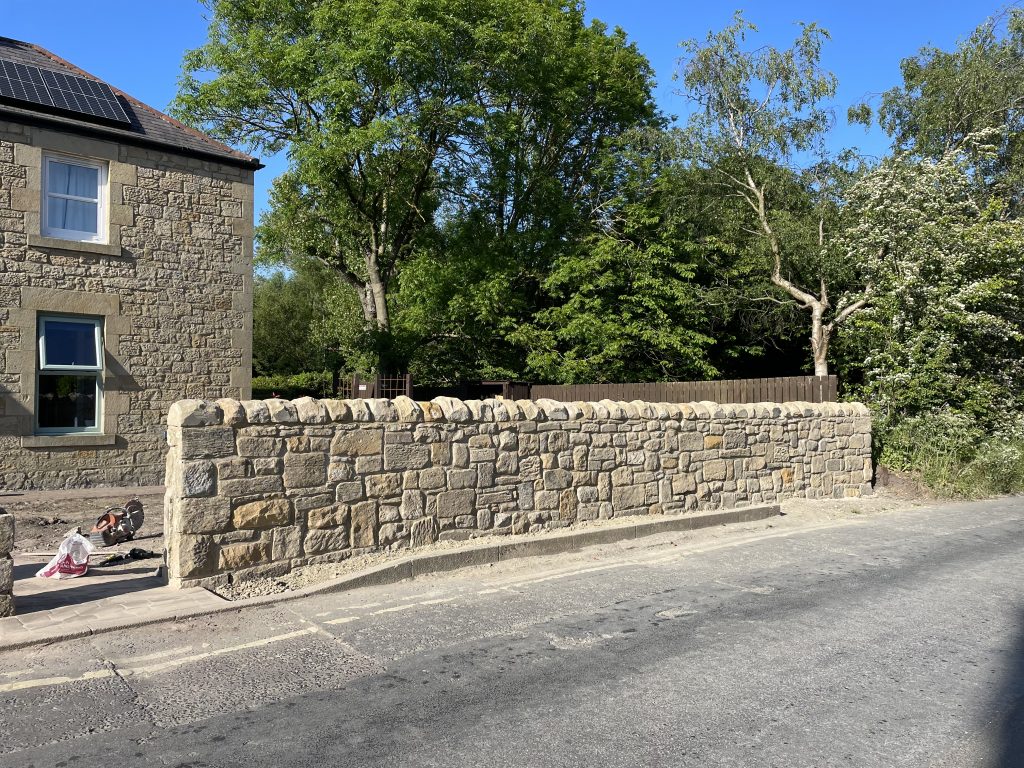 Reclaimed Random Sandstone Walling (Backed Off) – Obrien Architectural.com